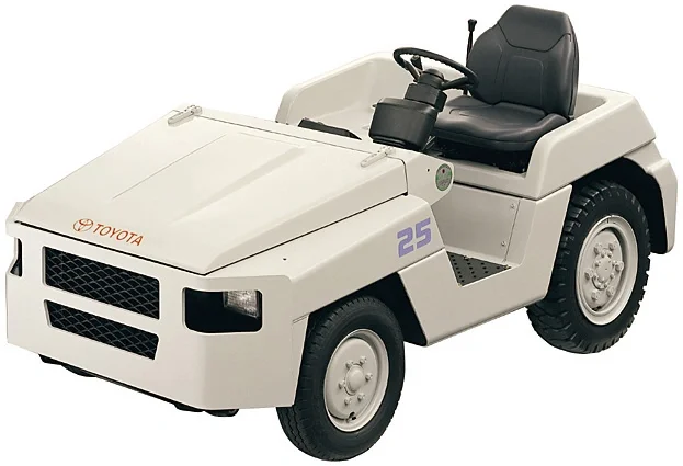 Engine powered Sit down Towing tractor 2.5t | 2TD by Toyota